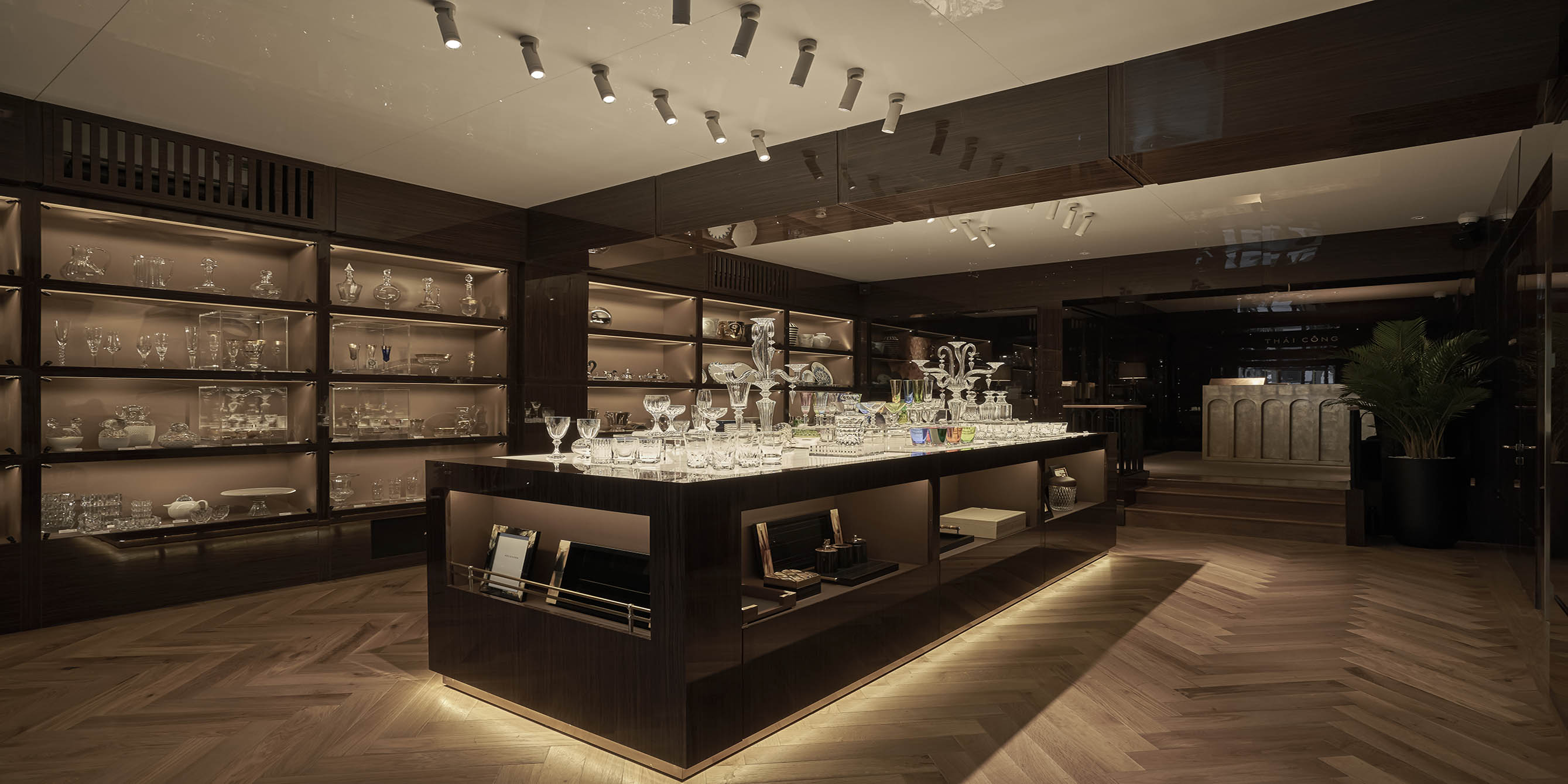 CỬA HÀNG - THÁI CÔNG Interior Design - The World of Luxury Interior and ...
